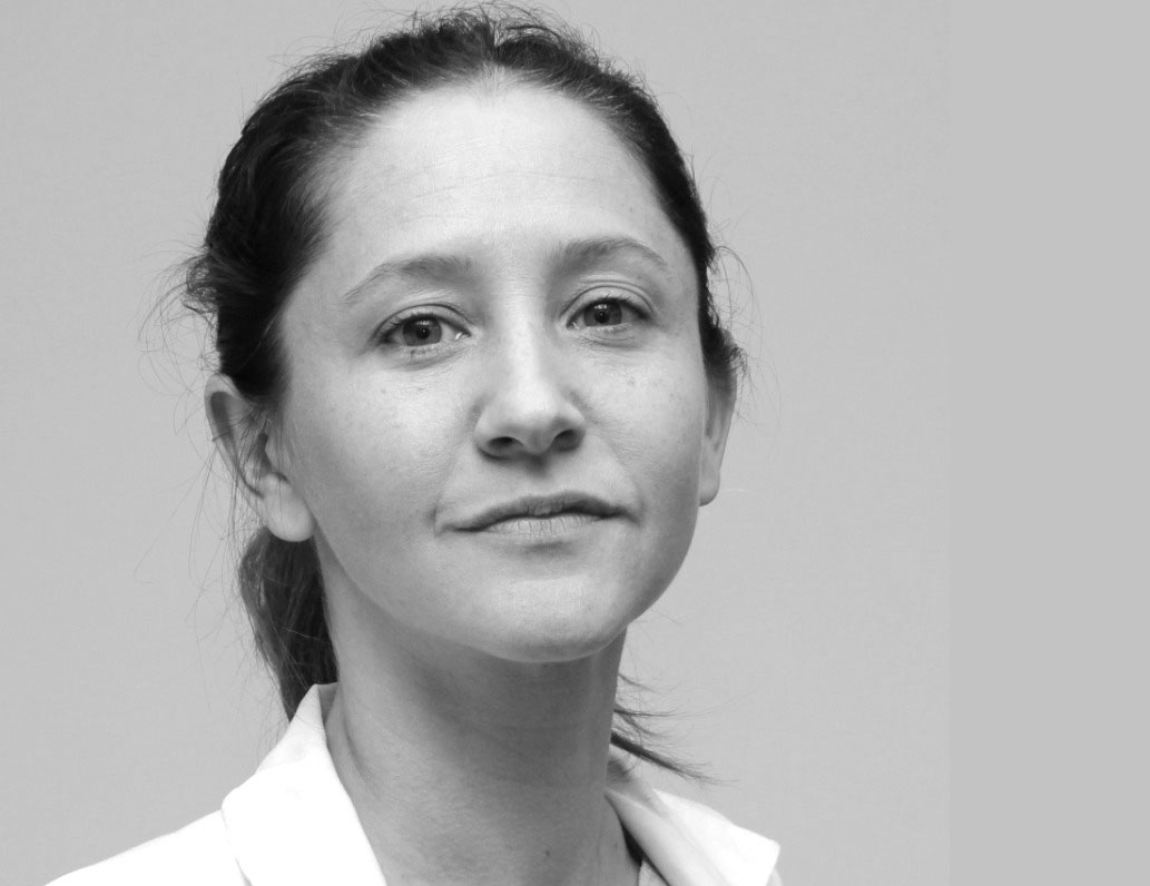 Dra. María Roca - Coordinadora de Actividades de Acercamiento a la ...